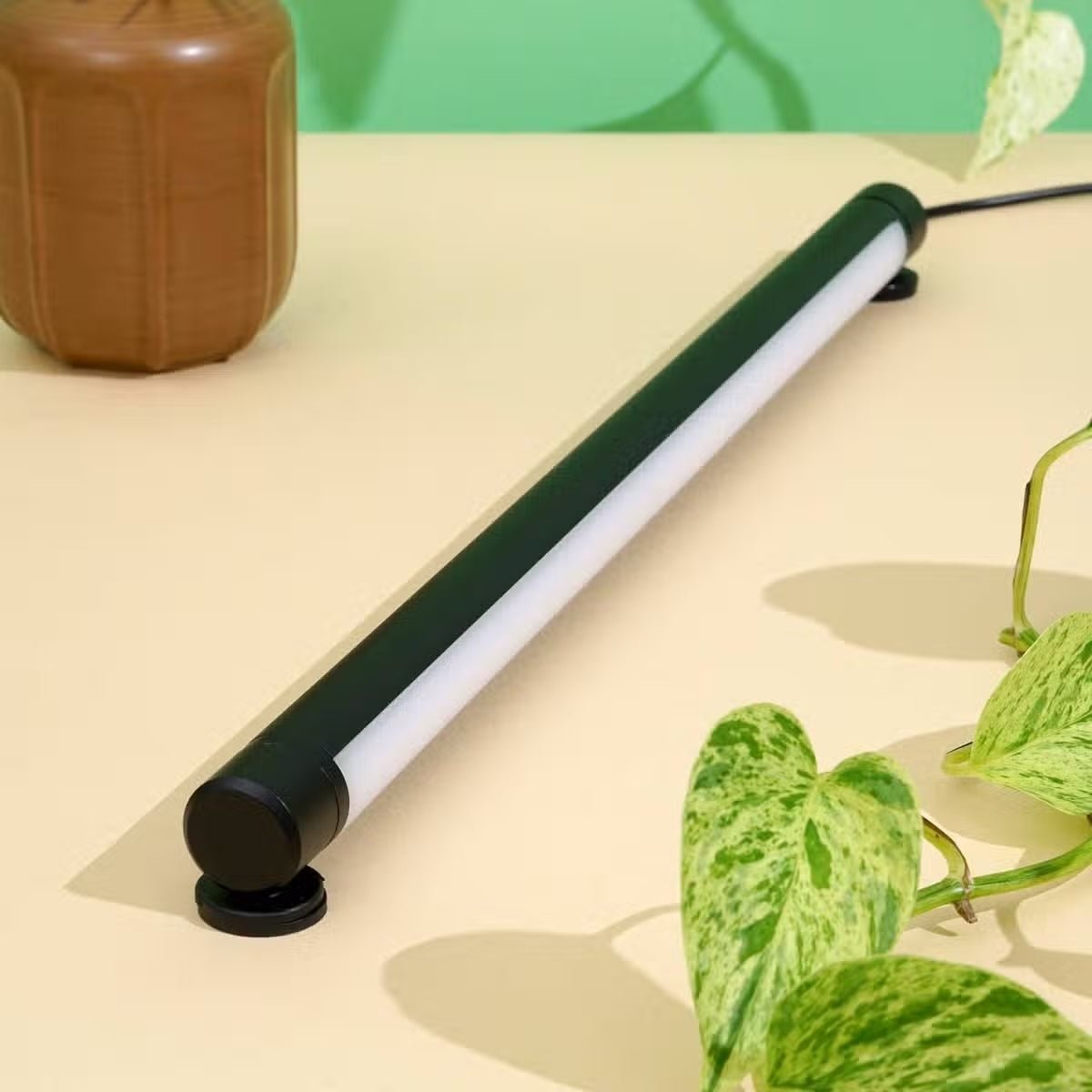 Grove™ LED Bar Light | Stylish, Adjustable Indoor Plant Care – Ed's ...